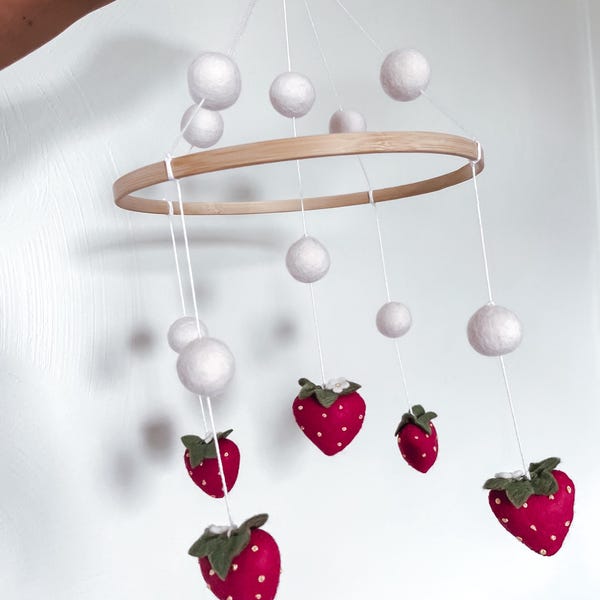 Strawberry Mobile/baby Mobile/fruit Felt Mobile/strawberry Decoration ...