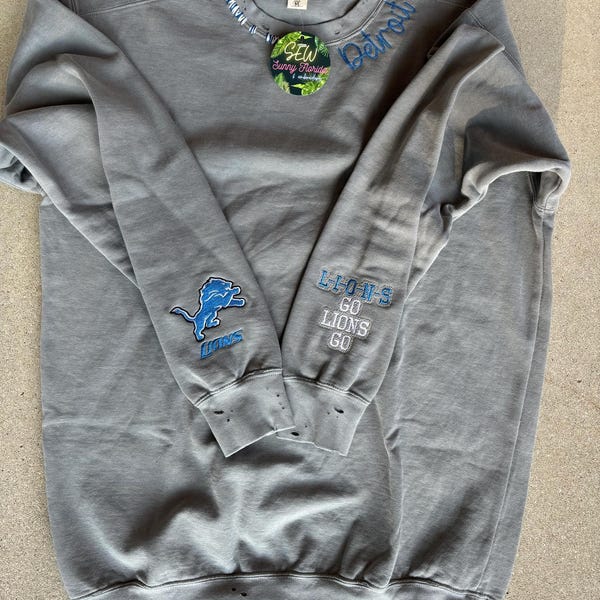 SEA FOAM CUSTOM Embroidery on Collar Chain Stitch Sweatshirt ...