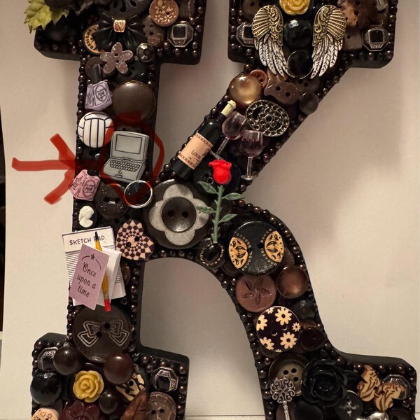 Buttons Galore & More Christmas Collection of Novelty Buttons for DIY ...