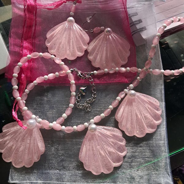 Beach Babe Blue Seashell Jewelry Set - Etsy