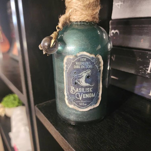Basilisk Potion - Halloween - Potions - Harry Potter Potions - Fan ...