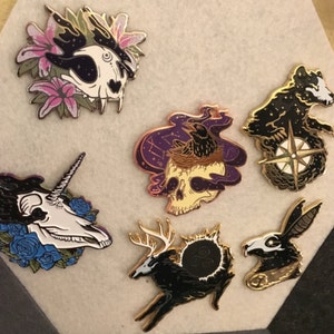 Hawk Skull Enamel Pin astra Hawk Pin Falcon - Etsy