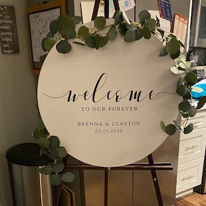Round Wedding Welcome Sign, Custom Circle Wood Wedding Sign, Ceremony ...