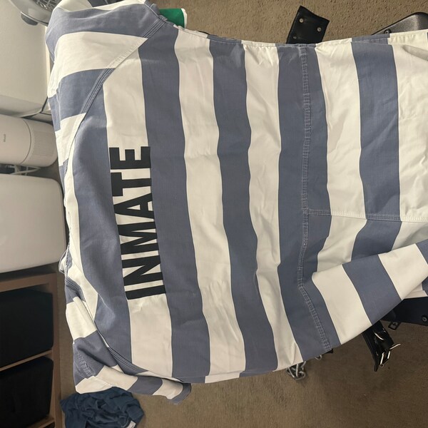 Jail Prison Inmate Jumpsuit Blue and White Stripe Halloween Costume ...