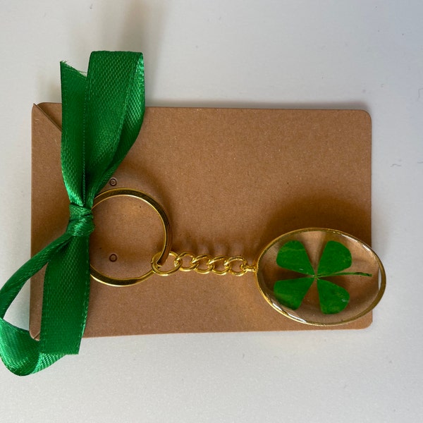 Porte clefs trèfle à quatre feuilles / Véritable porte bonheur / Cadeau ...