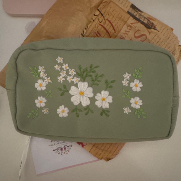 Embroidered Daisy Floral Pouch – Cute Canvas Pencil Case, Makeup Bag ...