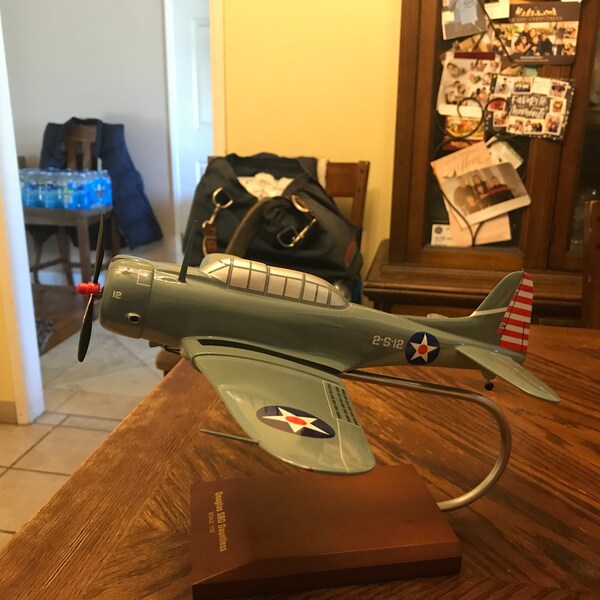 Douglas DC-8 United Airlines Airplane Model Hand Carved Mahogany Wood ...