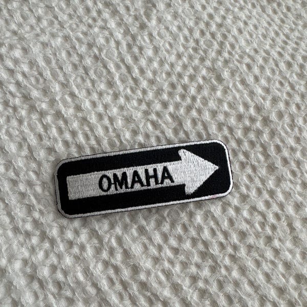 BOW HUNTING ARCHERY Patch Iron-on Embroidered Applique Arrow Hunter ...