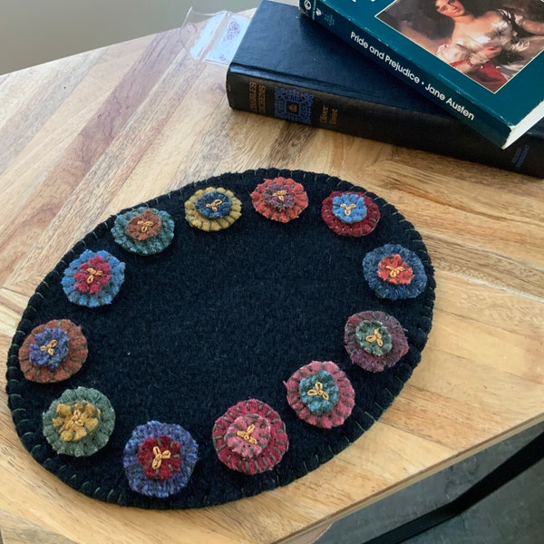 Wool Applique Kit "petite Oval Penny Mat" - Etsy