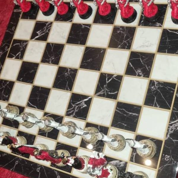 17.5" Crusaders and Ottomans Handmade Hand Painted Chess Set ...