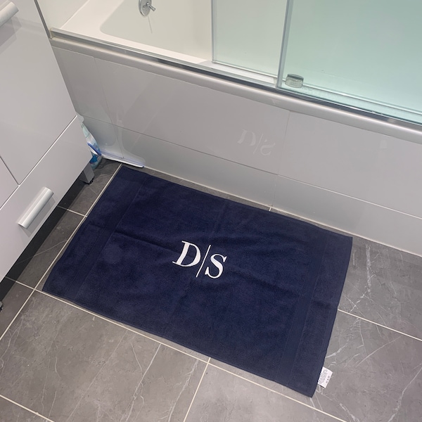 Monogrammed Cotton Bath Mat, Personalized Bathroom Decor - Etsy