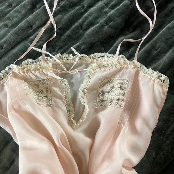 1930s Ribbon Work Boudoir Case | Metallic Gold Lace Roses | Lingerie ...