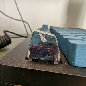 Astronaut Resin Artisan Keycap, Galaxy Spacebar Keycaps, Interstellar ...