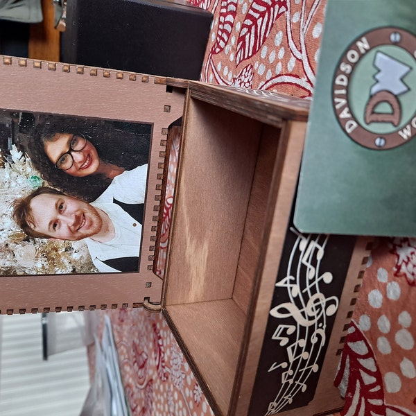 Record Player MP3 Music Box, Custom Song & Lyrics, Your Photo Inside - Etsy