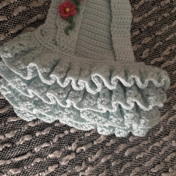 Chunky Yarn Rose Bouquet Crochet Pattern – Handmade Flower Amigurumi ...