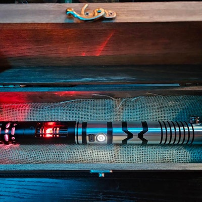 Wooden DOUBLE Lightsaber Box customizable - Etsy
