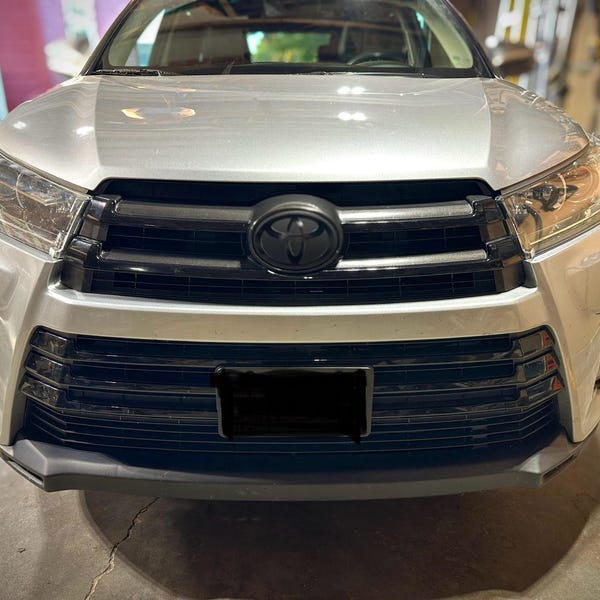 2017 - 2025 Toyota Highlander Front Stealth Emblem Vinyl Overlay Decal ...