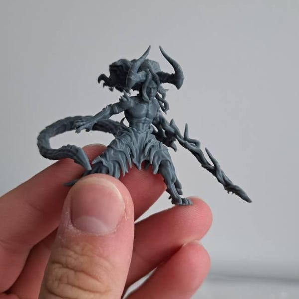 Vanel - Female Demon Hunter Archer Crossbow Mini for Dnd Figure Print ...