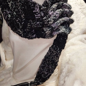 Keyhole Scarf KNIT PATTERN Beautiful Scarf Gift for Her - Etsy