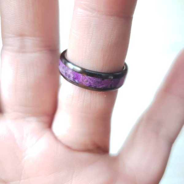 Royal Nova Amethyst Purple Glow Ring, Black Ceramic Natural Raw Crystal ...