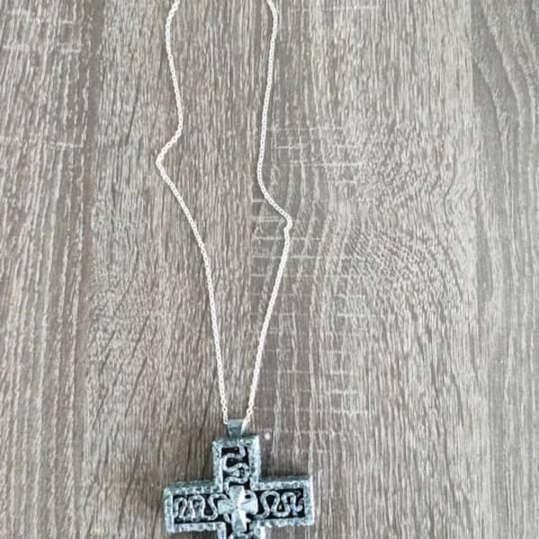 Thanos 230 - Squid Thanos Game & Cross Necklace With Secret Compartment ...