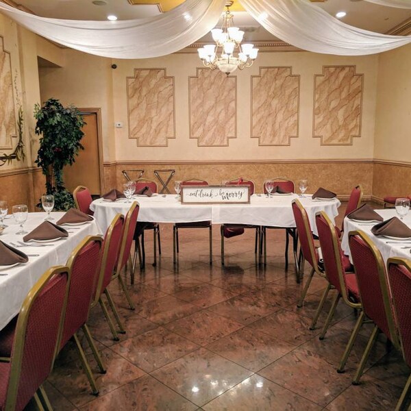 Editable Airbnb Host Welcome Sign Vacation Rental Host Introduction ...