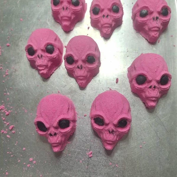 Detailed Alien Head Plastic Mold or Silicone Mold, Bath Bomb Mold, Soap ...