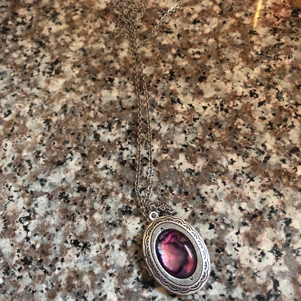 Iridescent Blue Paua Shell Locket Pendant in Silver or Brass, Oval ...