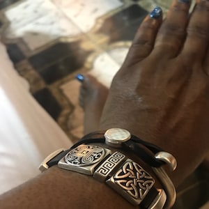 Infinity leather key fob leather key holder Leather tassels | Etsy