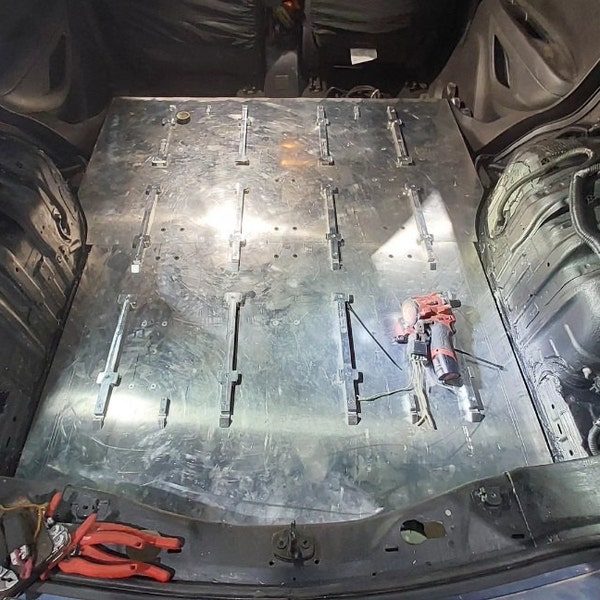 Milwaukee Packout Locking Wall Mount by Unbeaten Path Designs - Compact ...