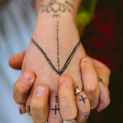 14K Gold swoop Ring, Diamond Ring, Diamond Chevron Ring, V Ring, Curved ...