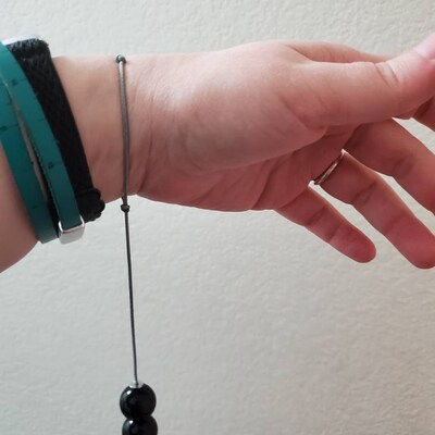 Baejuju Crystal Fidget Toy and Bracelet Gemstone Finger Poi Begleri ...