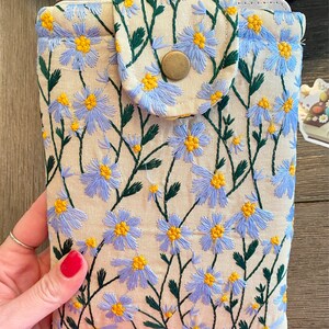 Blue Beige Daisy Embroidered Book Sleeve, Kindle Sleeve, Ereader Cover ...