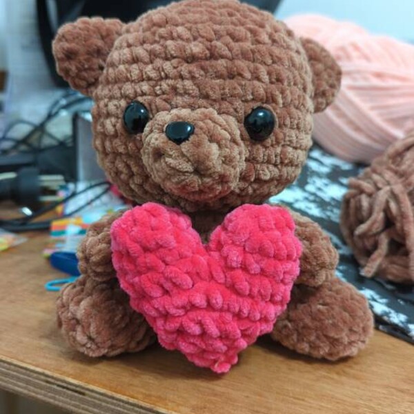 The Love Bear - CROCHET PDF PATTERN (english) - Etsy