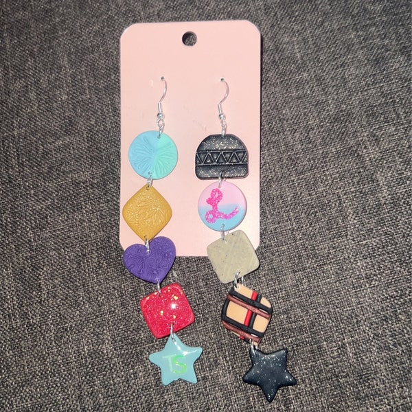 ACOTAR Book Stack Earrings - Etsy