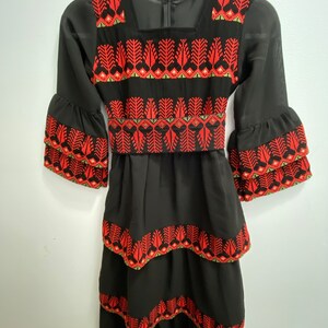 Tmen Thobe Gumbaz Kumbaz Palestinian Dabke Zaffa Wedding Dance With ...