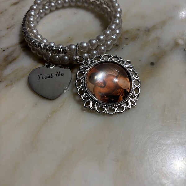 Customized 20 Photos Mini Album Keychain, Photo Scrapbook Keyring ...