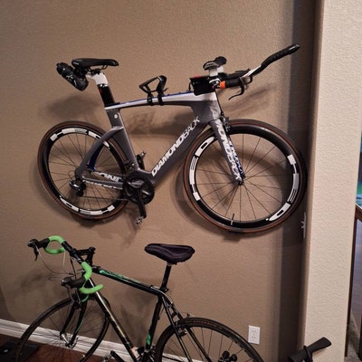 Road Bike Wall Mount Road Bike Wall Mounted Rack Suits Carbon Wheels ...