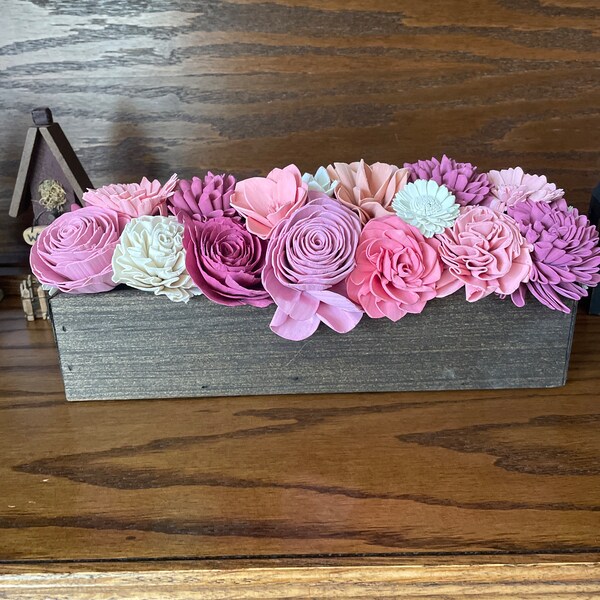 Class of 2025 Graduation Flower Arrangement – Blue & White Wood Flowers ...