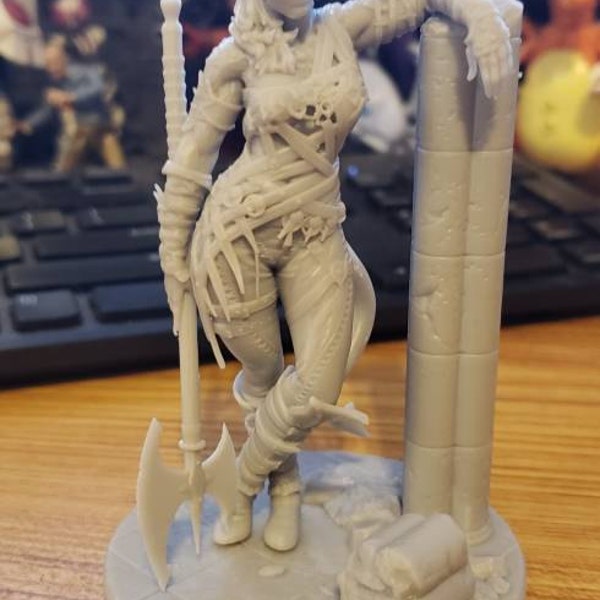 Tiefling Warrior Pin up Statue & Miniature | UNPAINTED | Torrida Minis ...