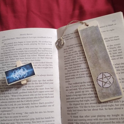 Rustic Fandom Bookmarks - Etsy