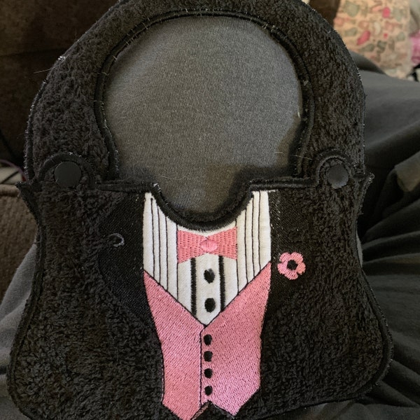 Completely Made in the Hoop Boy's Baby Bibs (5X 7 Hoop) Machine ...