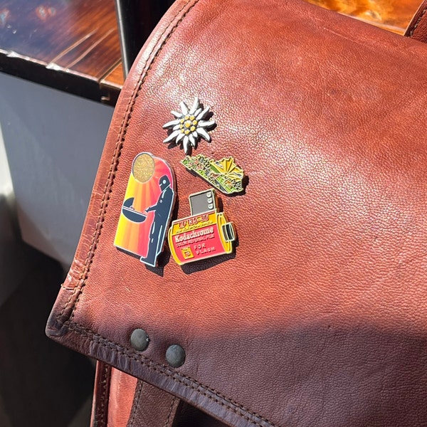 Kentucky Enamel Pin | Gold Soft Enamel Pin | Illustrated United States ...