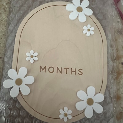 Wooden Daisy Flower Milestone Cards Custom Name Milestone Set Boho ...