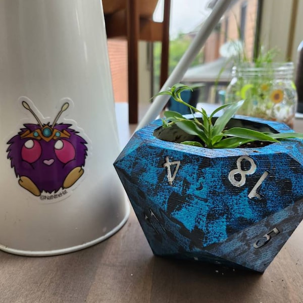 D20 Planter | Dnd Dice | 3D Printed | Hand-painted | Houseplants Pots ...