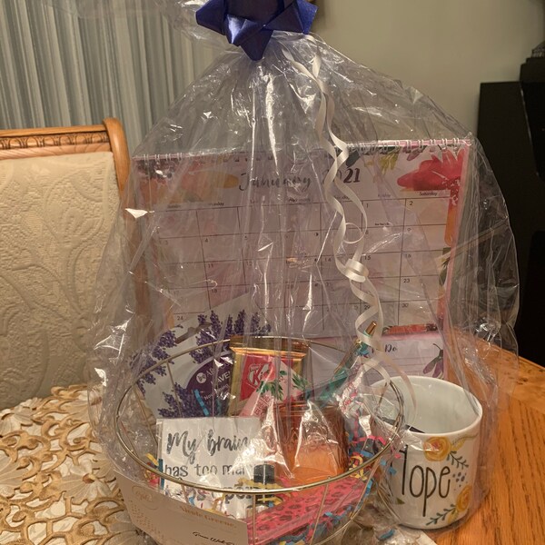 BUILD YOUR GIFTBOX - A Home Spa Kit in a Box, for Diverse Women to ...