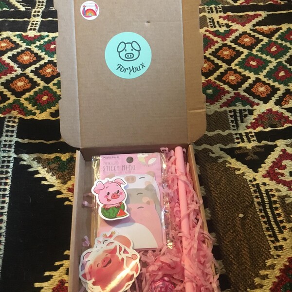 Capybara Gift Box, Stationery, Lanyard, Notebook, Pen, Stickers ...