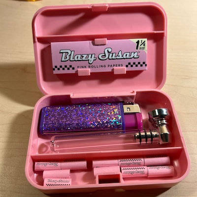 Best Buds Girly Smoking Essentials Gift Box Birthday or Bridesmaid Set ...