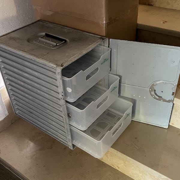 2 TRANSAVIA Aluminium Airline CONTAINERS KSSU Containers ...