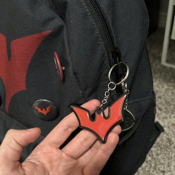 Red Hood Logo / Emblem Keychain From the Comics Character - Etsy